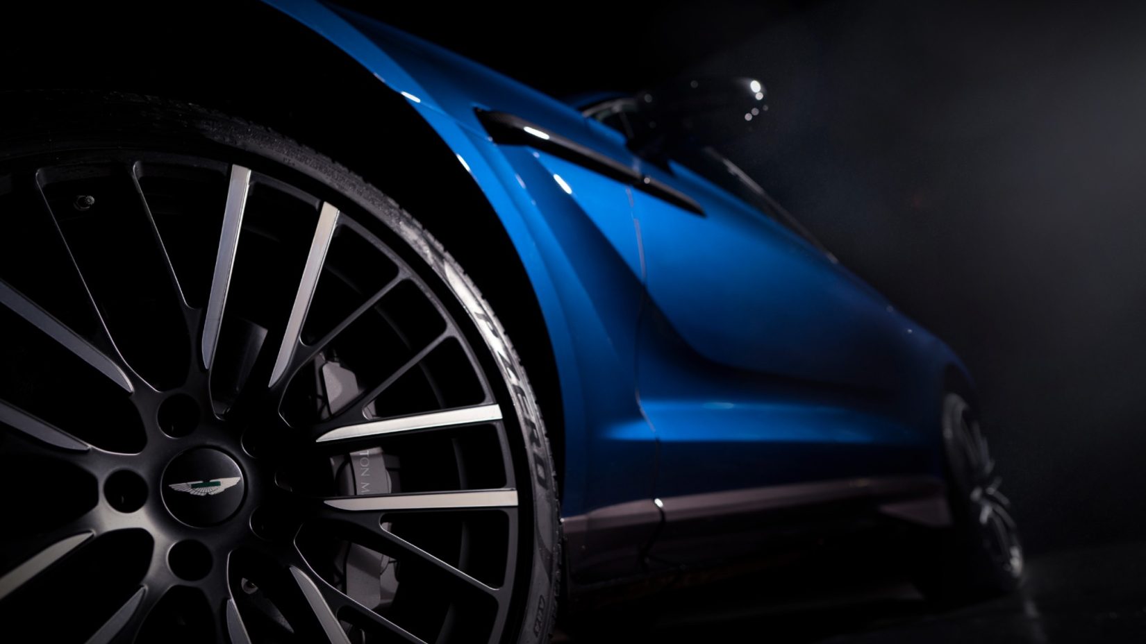 Aston Martin DBX707 - Solitaire Automotive Group